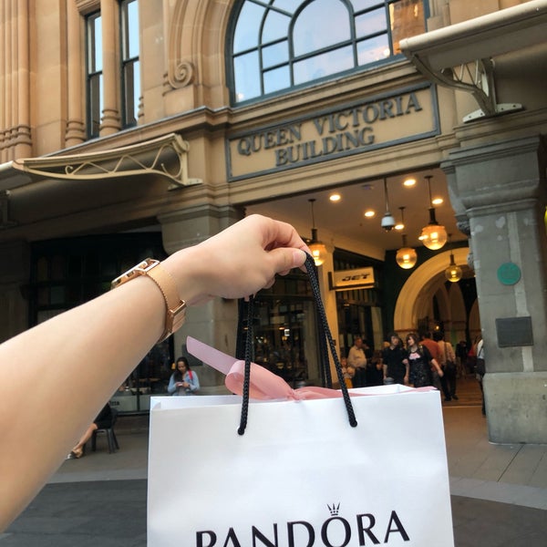 Pandora - Jewelry Store in Sydney City Center