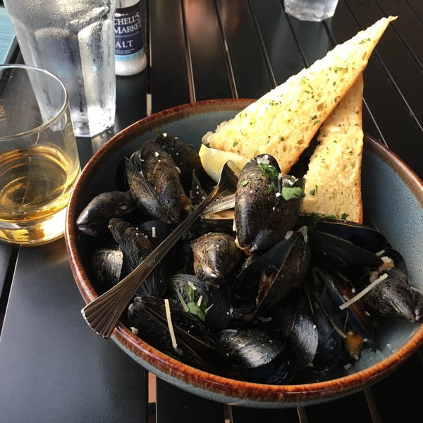 Mitchell's Fish Market - 37 tips from 1730 visitors