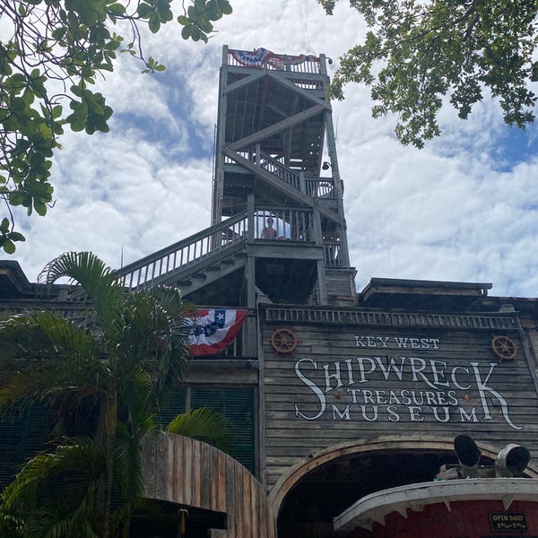 Key West Shipwreck Tower - 2 tips