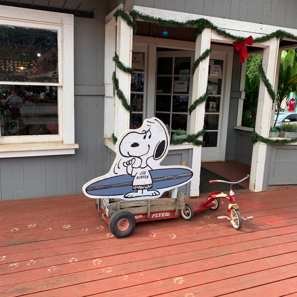 Snoopy's Surf Shop - North Shore - Hale‘iwa, HI