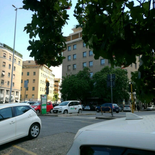 Piazza Euclide - Plaza in Roma