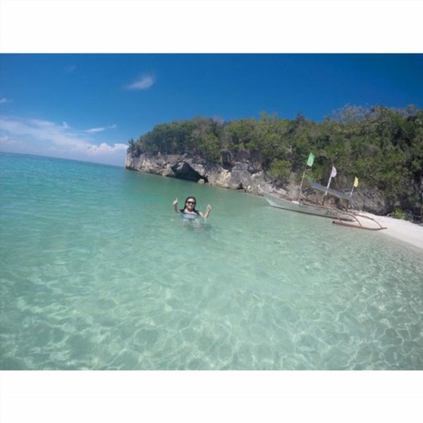 Puting Buhangin - Beach