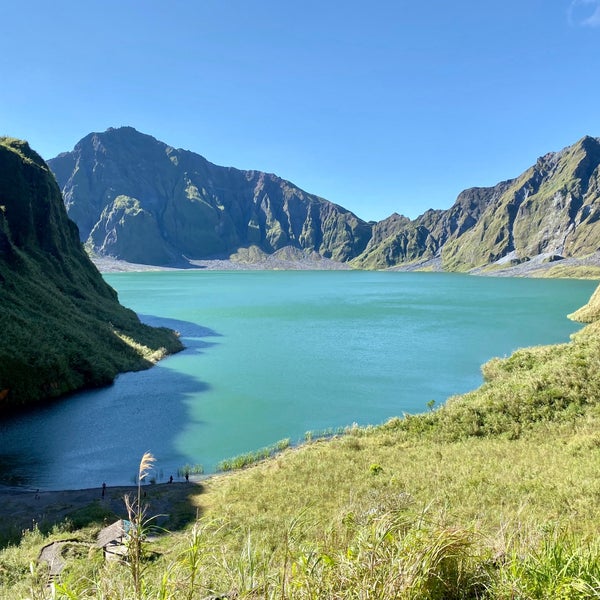 Pinatubo Crater - Mountain