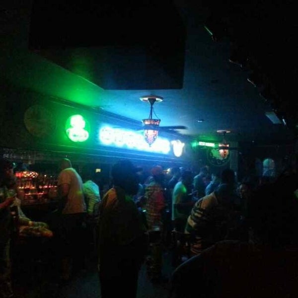 Outlaws Bar and Grill - 6 tips