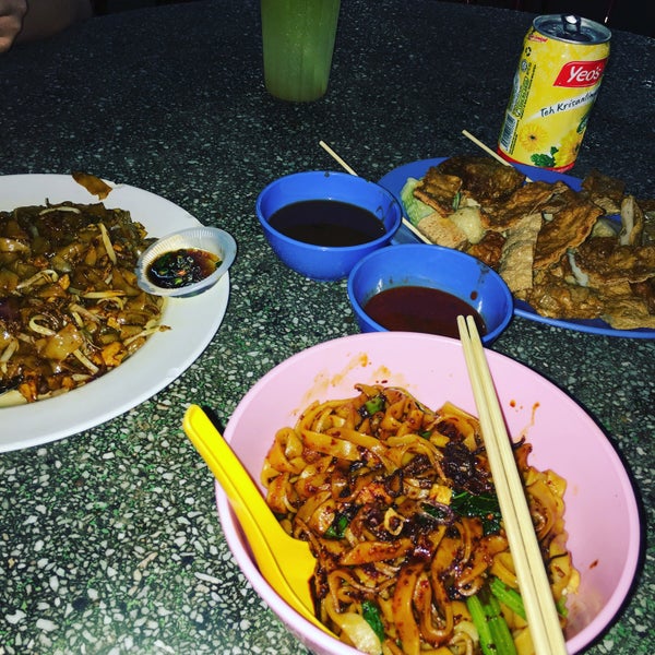 Sentosa Food Court - 8 tips from 444 visitors