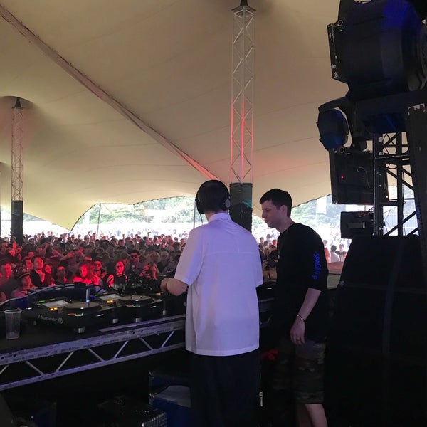 M4 Junction 2 - Road in Brentford