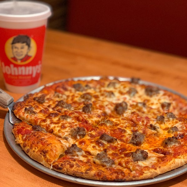 Johnny's Pizza House - Covington, LA