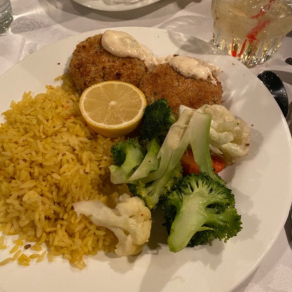 Vantage Point Rooftop Restaurant - North Rosslyn - 12 tips