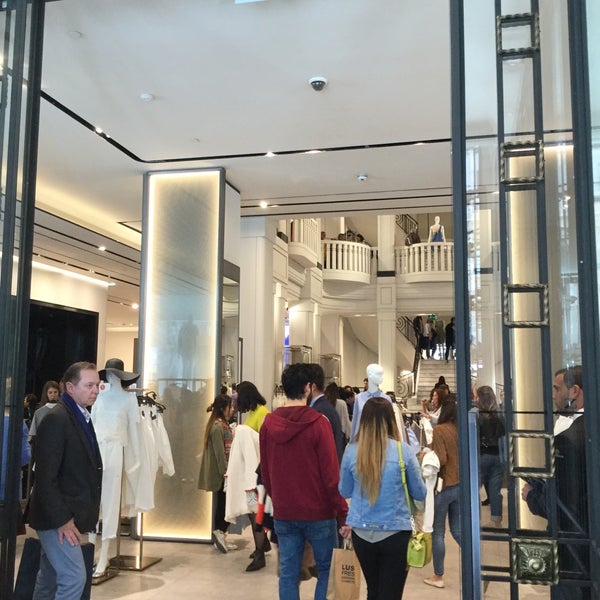 Zara - Clothing Store in Gran Vía