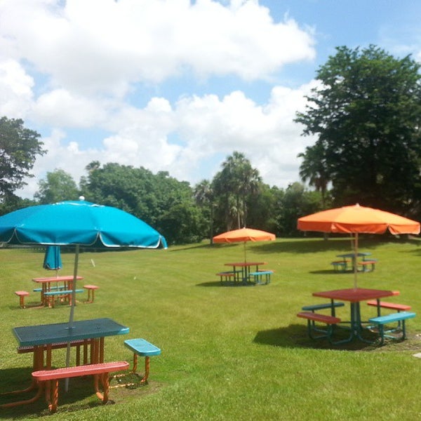 Vacation Village Welcome Center - Bonaventure - 357 Racquet Club Rd