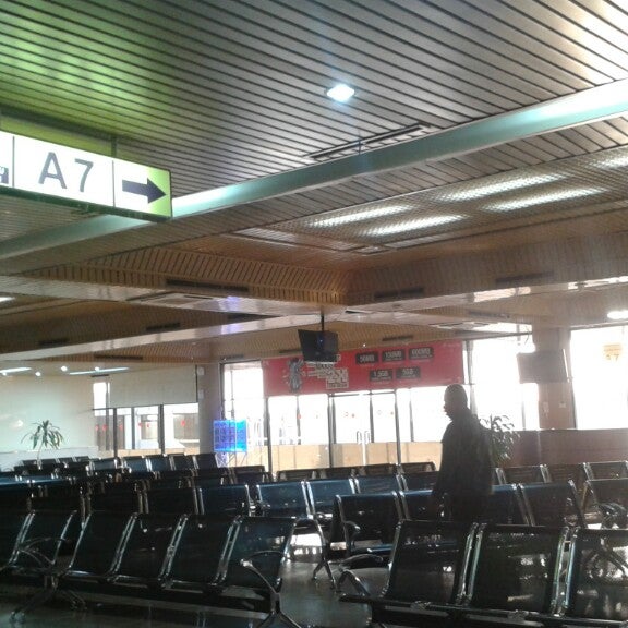 Gate A7 - 2 tips from 418 visitors