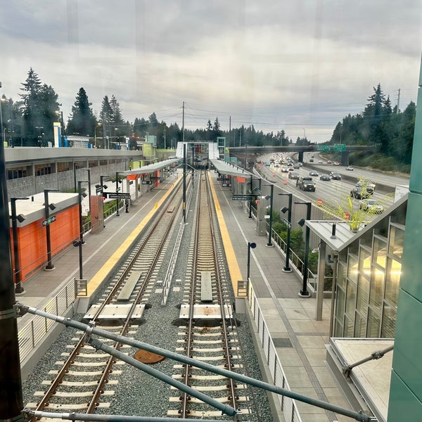 Shoreline North/185th Link Station - Light Rail Station in Shoreline