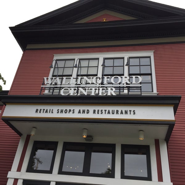 Wallingford Center - Shopping Mall in Wallingford