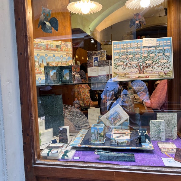 Il Papiro - Arts and Crafts Store in Centro