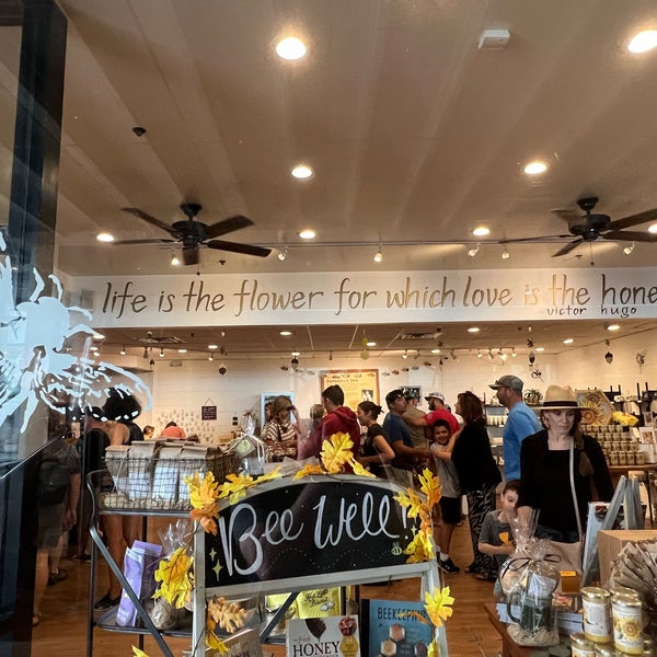 Savannah Bee Company - Gourmet Store in Historic District-North