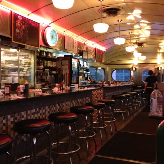 Highland Park Diner - Diner in Rochester