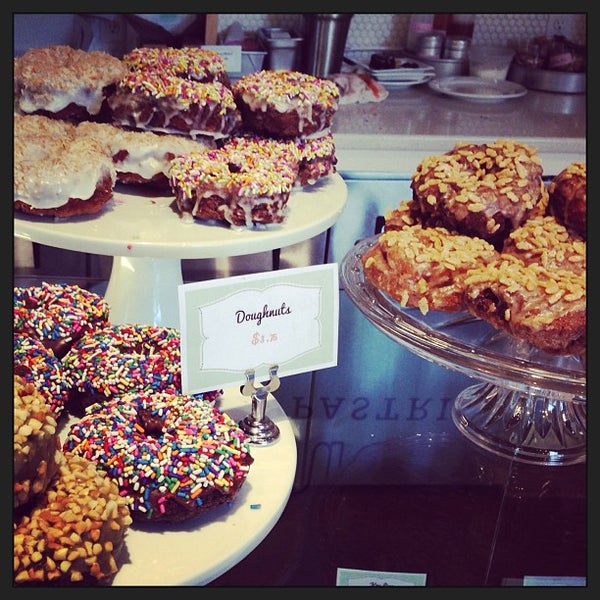 Petunia's Pies & Pastries - Portland, OR