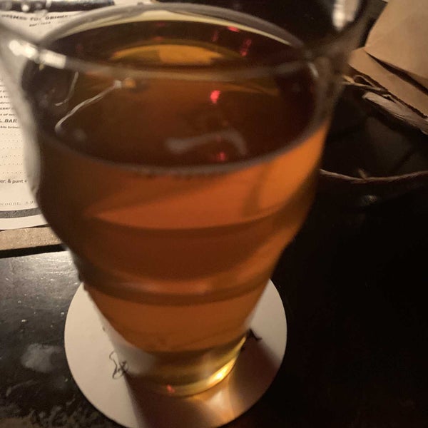 Black Rabbit - Dive Bar in Greenpoint