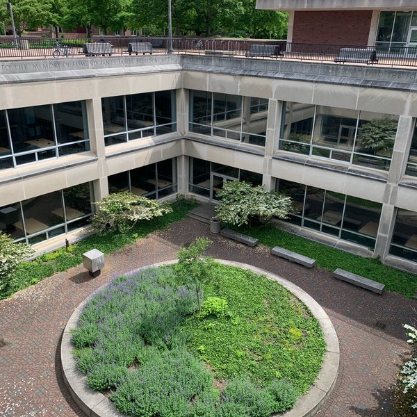 Undergraduate Library - Urbana, IL
