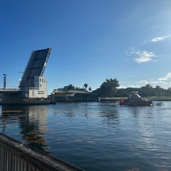 Hillsboro Inlet Park - Park