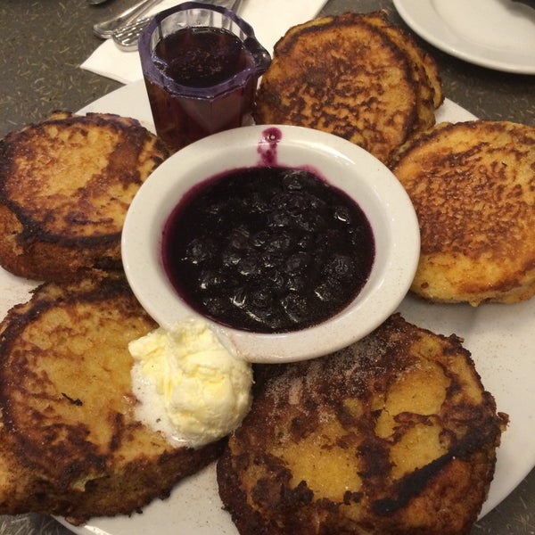 Buttercup Grill & Bar - 4301 Clayton Rd