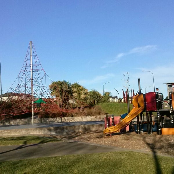 Barry Curtis Park: Spiderman Playground - Manukau, Auckland