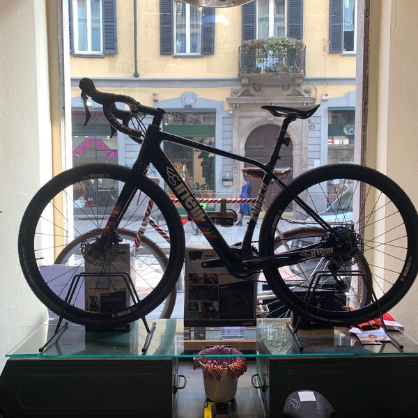 Rossignoli - Bicycle Store in Brera