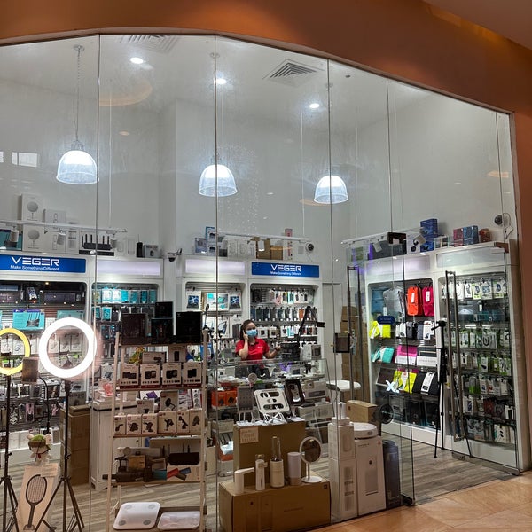 Promenade - Shopping Mall in San Juan City