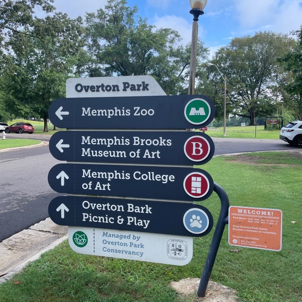 Overton Park - Evergreen Historic District - 60 tips from 1596 visitors