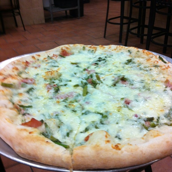 Massimo's Pizza + Trattoria - Italian Restaurant