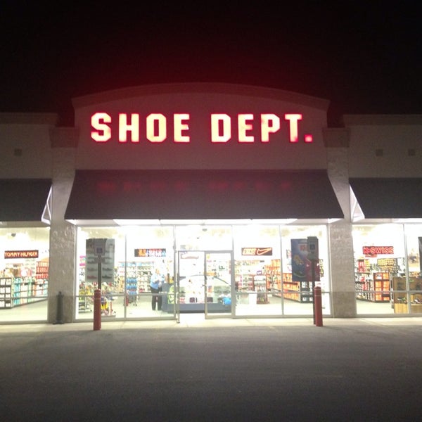 SHOE DEPT. - Belvidere, IL