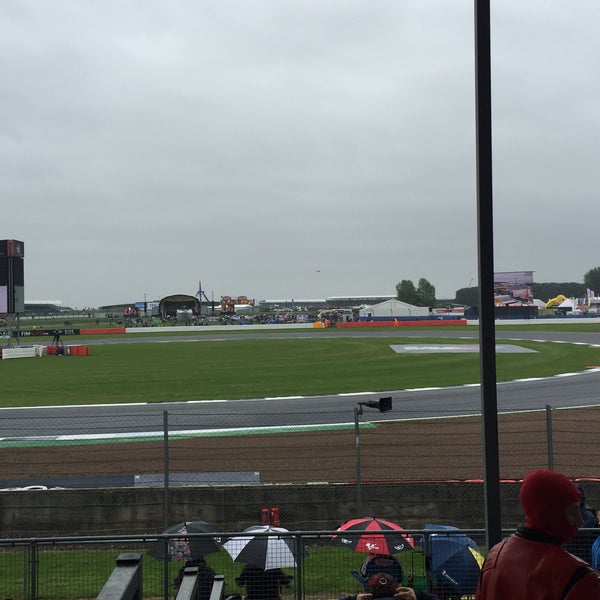 Photos at Luffield Grandstand - 8 tips