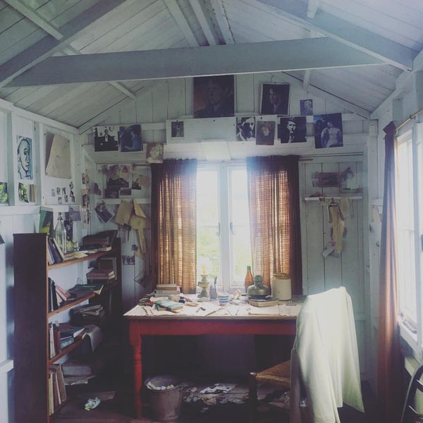 Dylan Thomas Boat House - 2 tips from 119 visitors