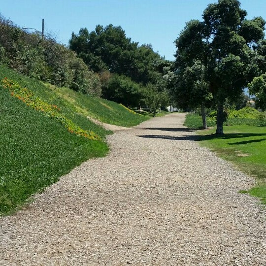 Wood Chip Trail - 30th st