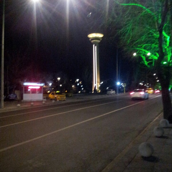 Cinnah Caddesi - 24 tips