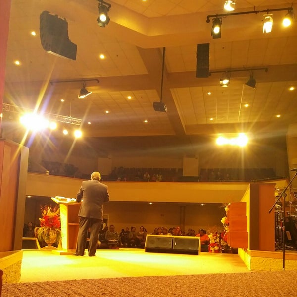 Christian World Worship Center - Church in Northeast San Antonio