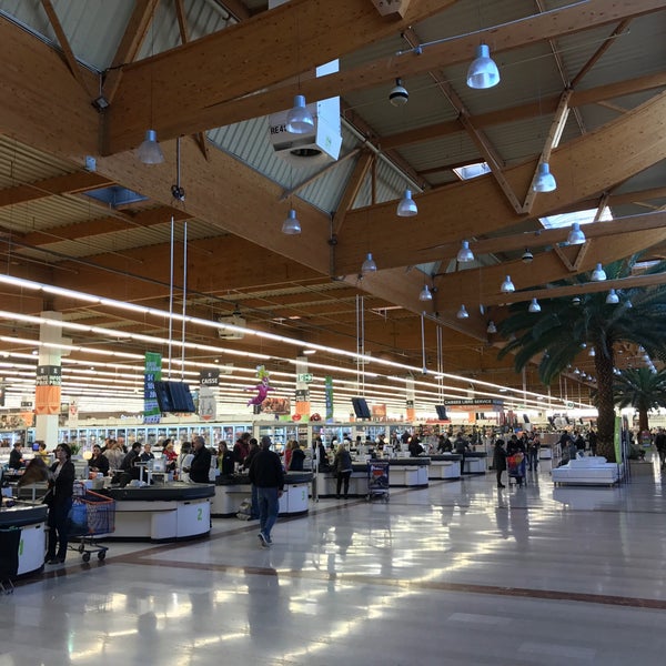 Leclerc Bourg Les Valences - Shopping Mall