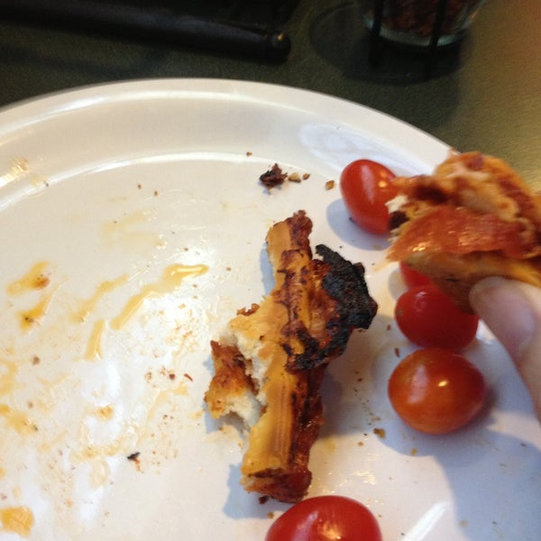 Round Table Pizza - 2810 E St