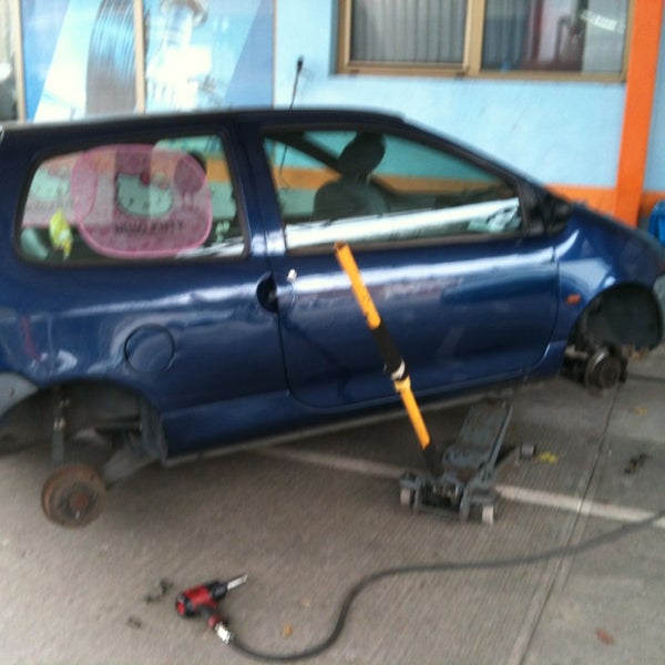 Auto servis „Macura” - Novi Beograd - Београд, Central Serbia