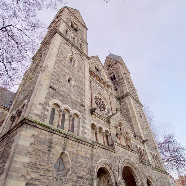 Temple Neuf - Place de la Comédie