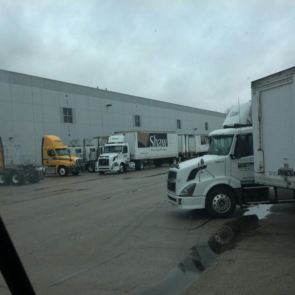 Shaw Distribution Center - Factory in Northwest Elgin