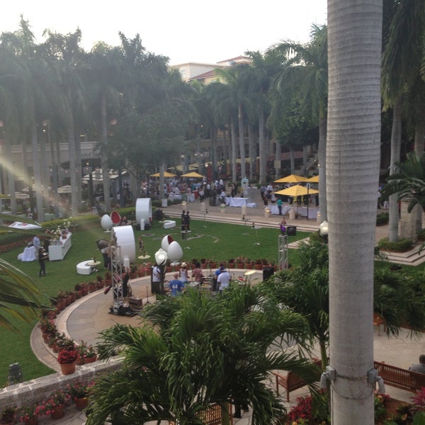 Shops at Merrick Park - Shopping Mall in Coral Gables