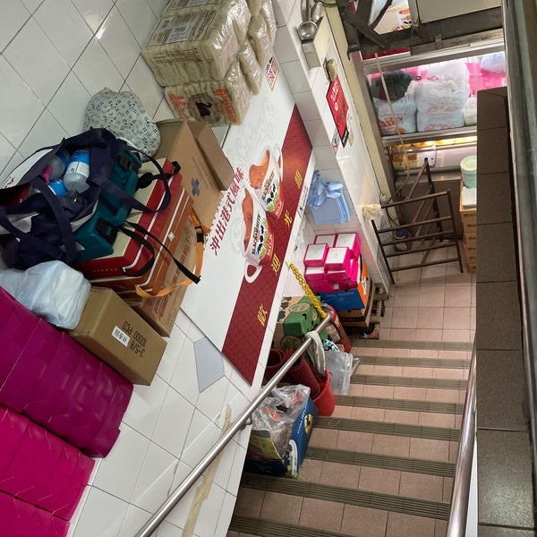 Cheung Hong Yuen Tea Restaurant - Cha Chaan Teng in Kennedy Town