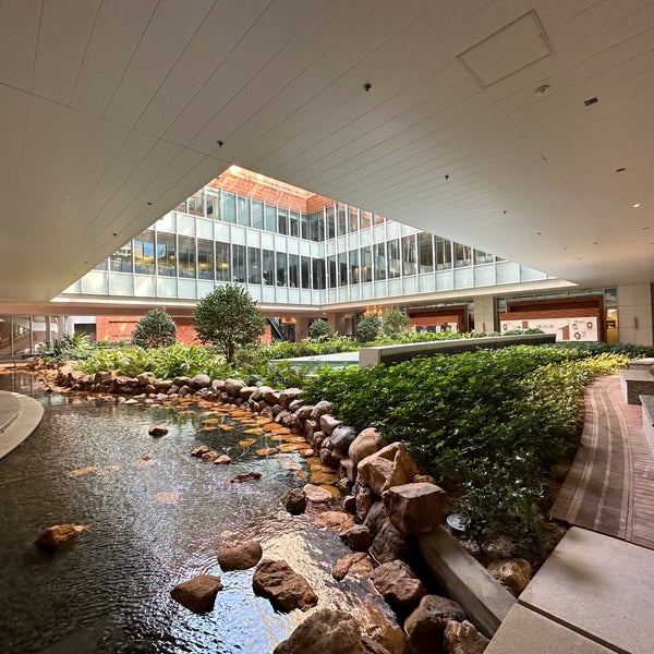 Run Run Shaw Tower - 薄扶林 - Centennial Campus, The University of Hong ...