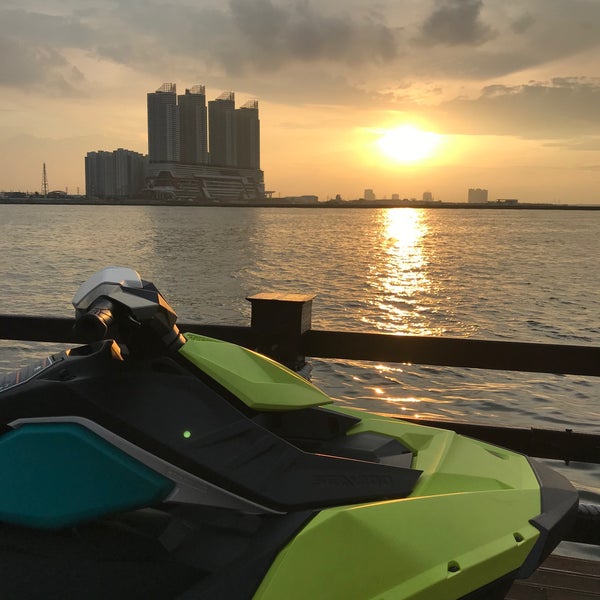 Jet Ski Cafe - Café in Jakarta Utara