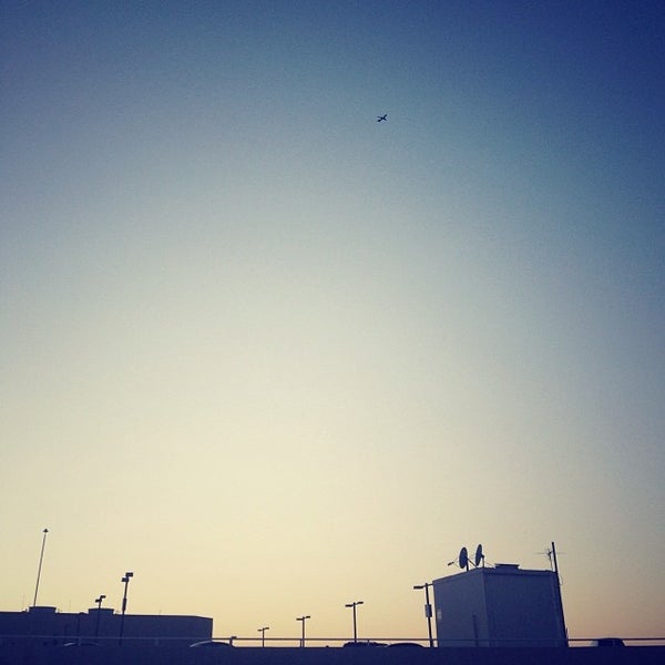 MTA Bus Stop - Queens Center Mall (Q38) - Bus Station