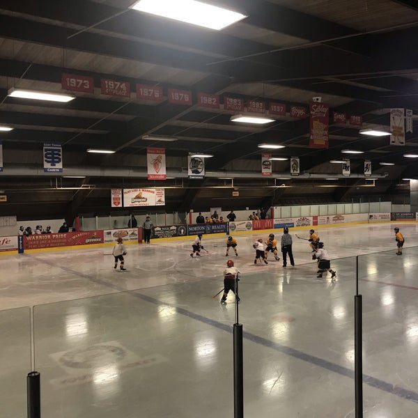 West St. Paul Ice Arena - 60 Emerson Ave W