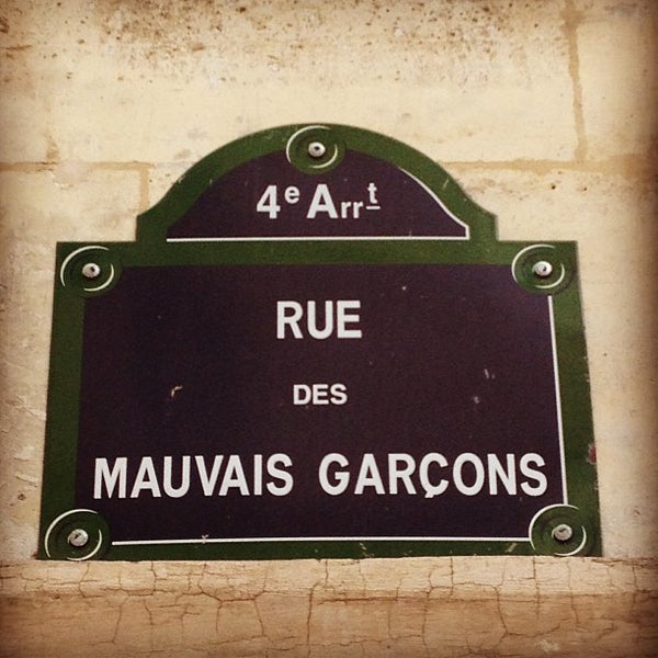 Rue des Mauvais Garçons - Road in Hôtel-de-Ville