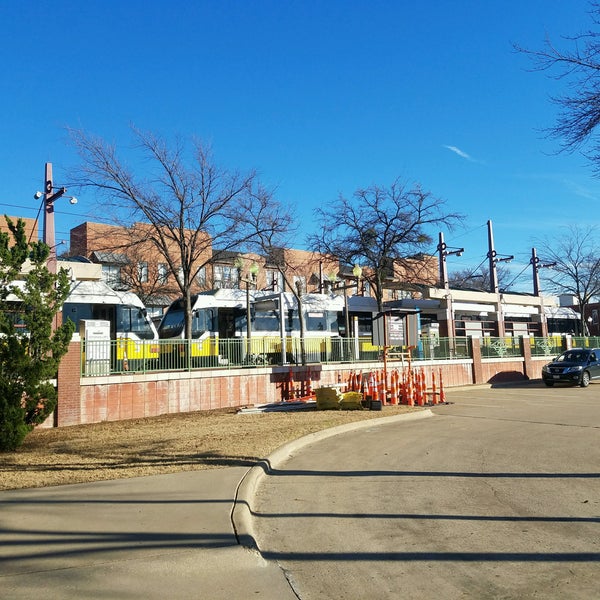 Downtown Plano Station (DART Rail) - Light Rail Station in Plano