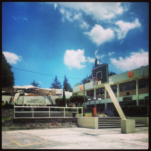 Facultad De Arquitectura y Diseño UAEM - Universidad